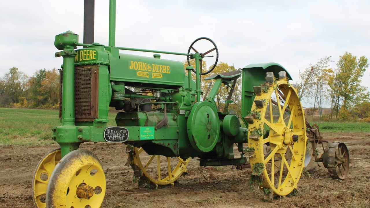 John Deere Announced Nearly 200 More Layoffs at Its Iowa Plants During ...