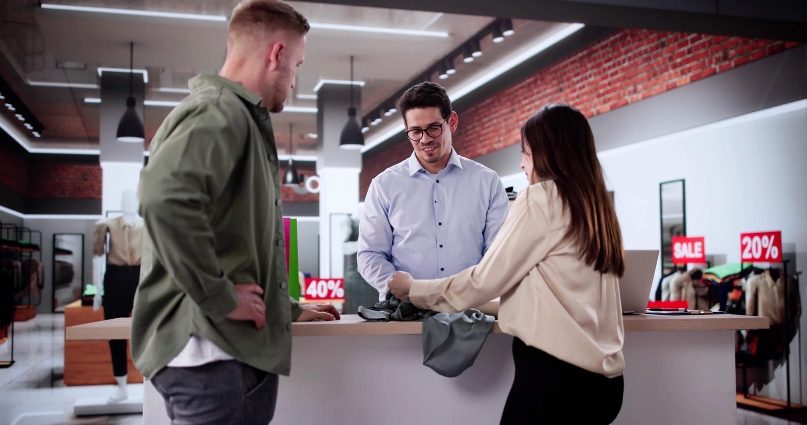 How Can Retailers Improve Shoppers' Sense of Closure When Concerns Emerge?